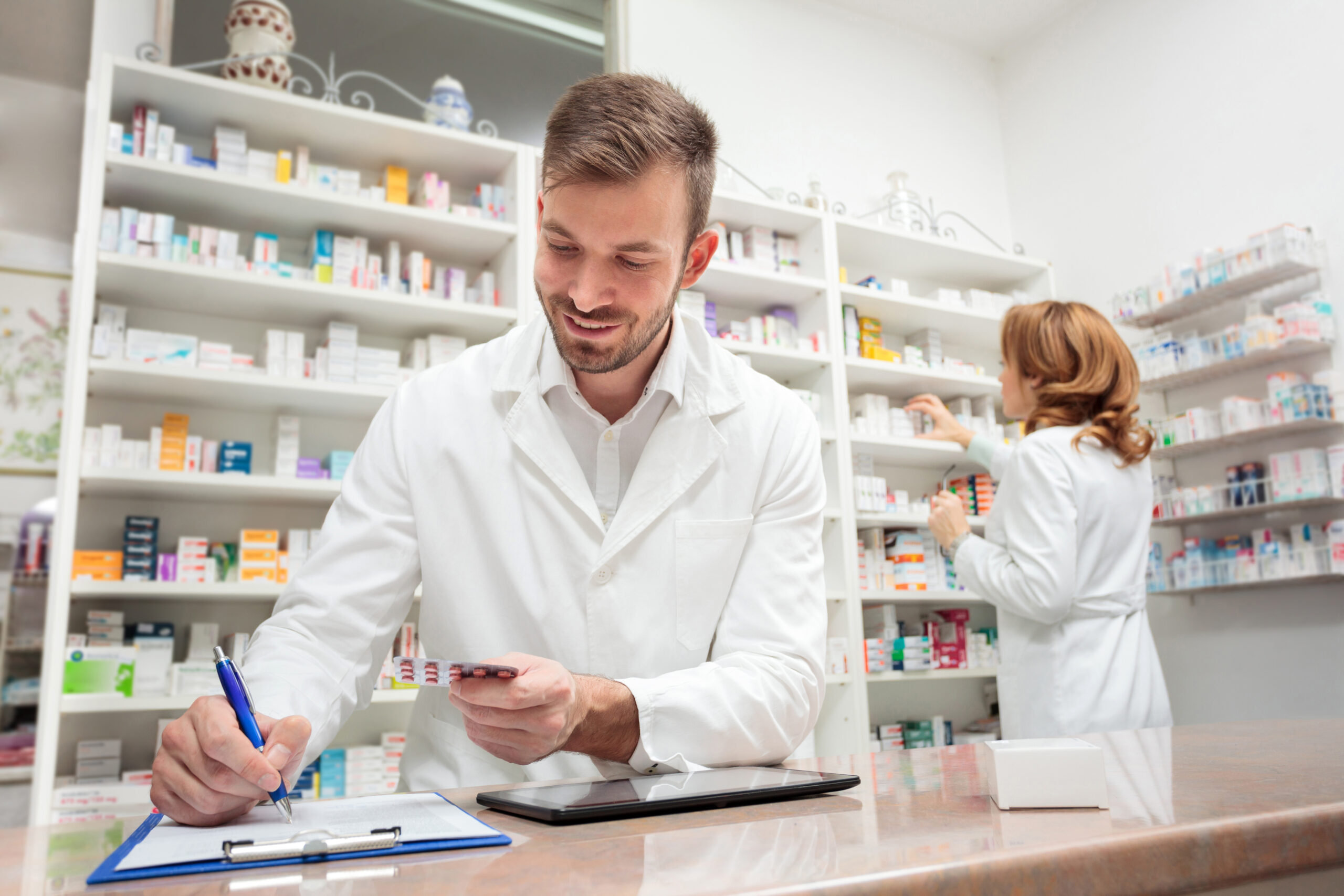 3 Tips to Improve Your Retail Pharmacy Workflow - RPh on the Go